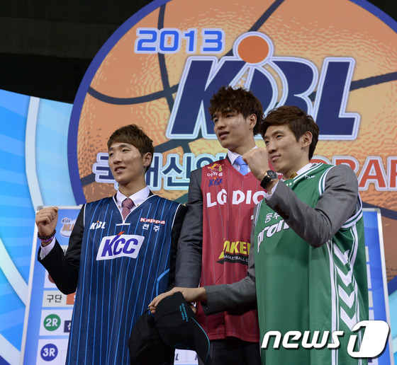 경희대 3인방, 2013 KBL 드래프트 1-3순위 독차지 - 뉴스1