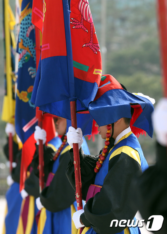'의장대의 숙명' - 뉴스1