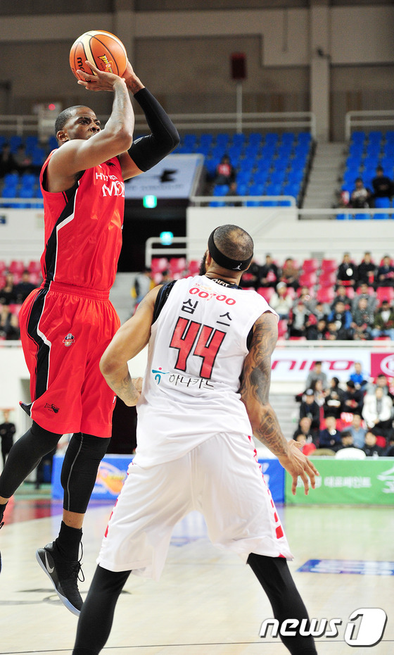 울산 모비스 로드의 '점프슛' - 뉴스1