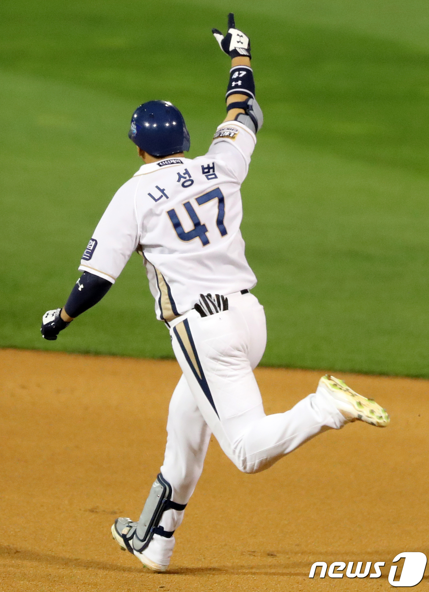 나성범 투런 '쾅' - 뉴스1