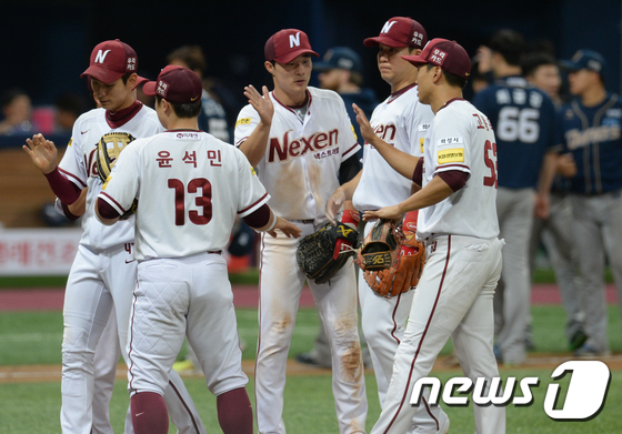 넥센, NC 7연승 저지 - 뉴스1