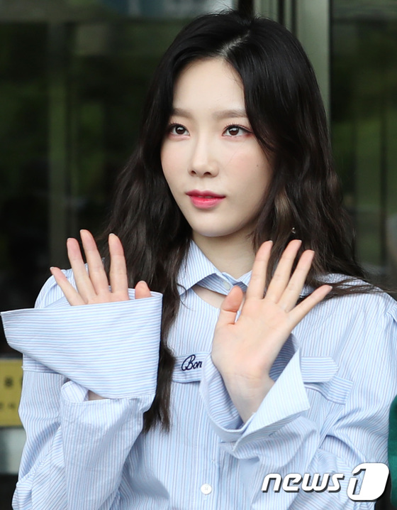 태연, '세상 혼자 사는 미모' - 뉴스1