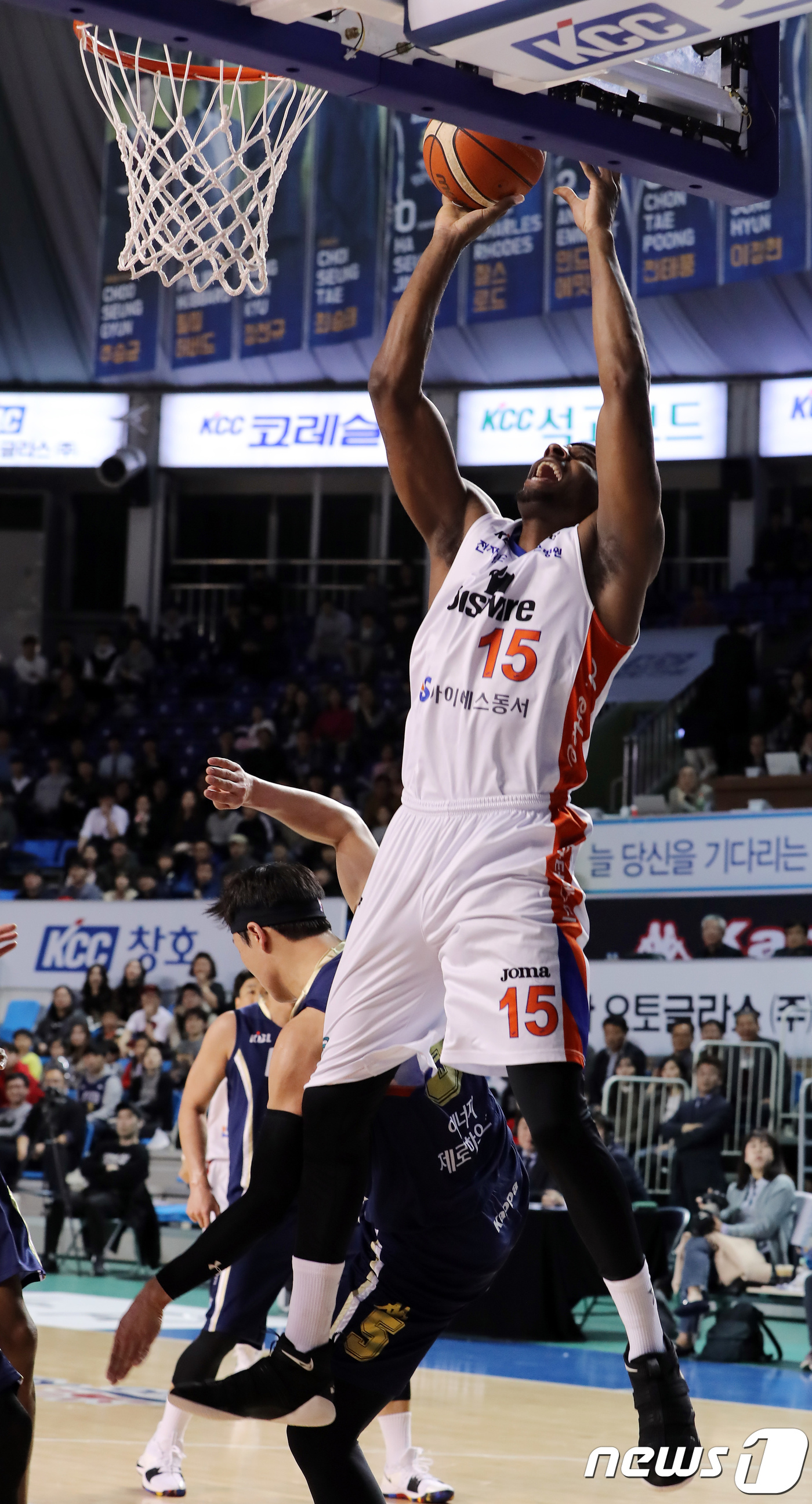 브라운 '노마크 찬스!' - 뉴스1