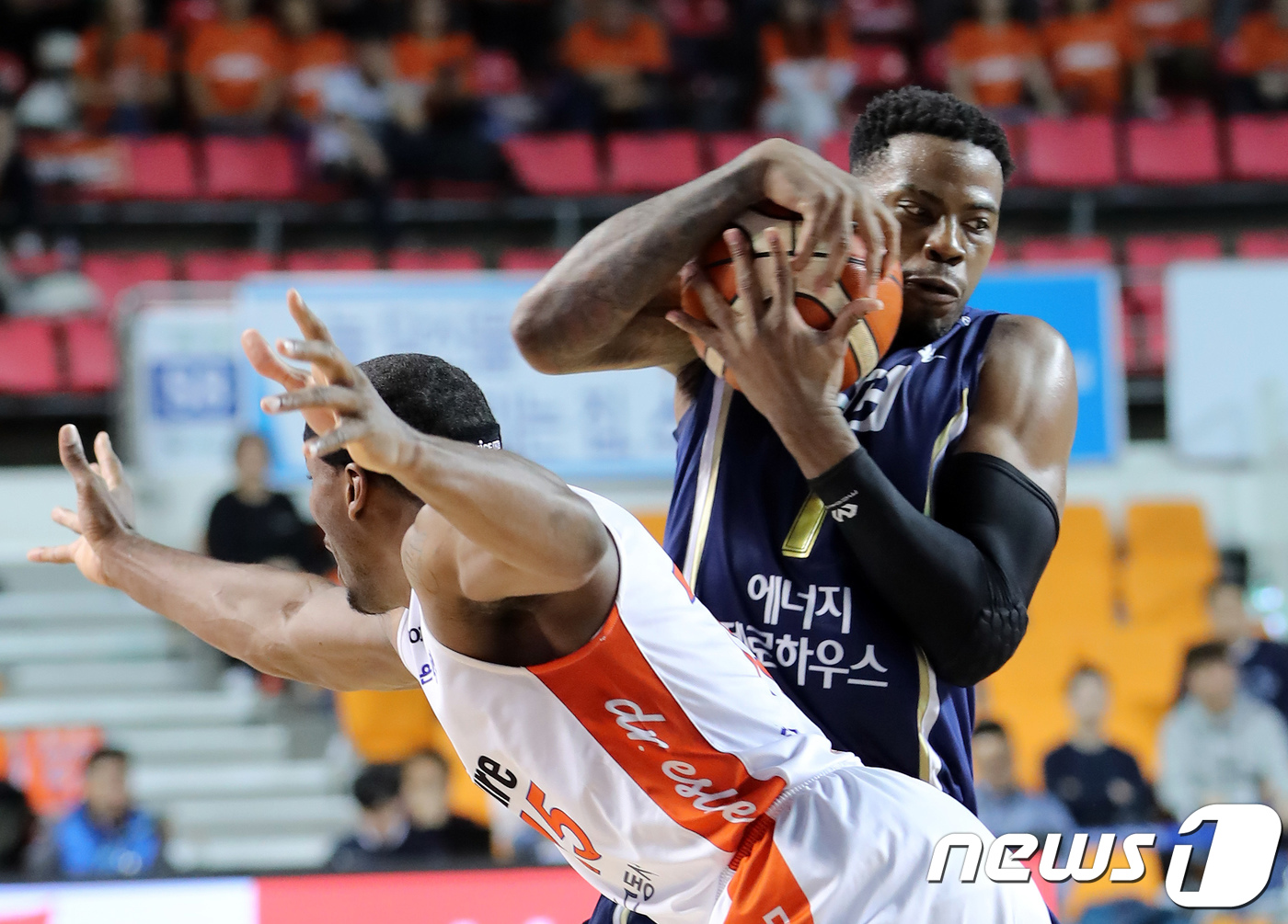 로드 '이쪽이야' - 뉴스1