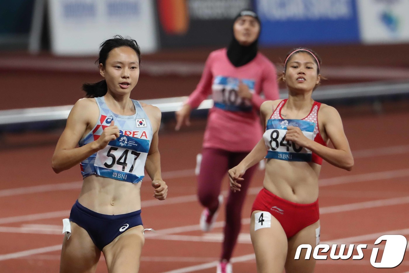 예선 통과하는 김민지 - 뉴스1