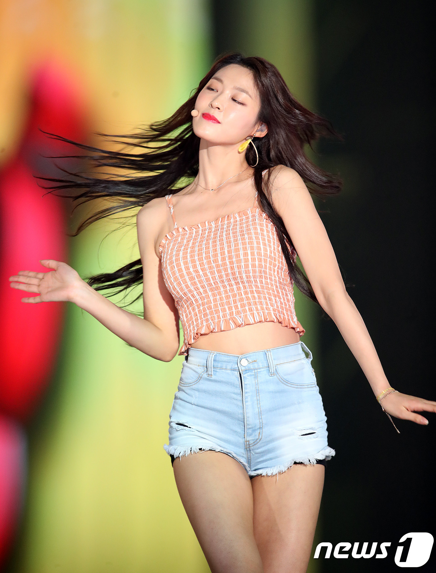 설현, 나 예뻐? - 뉴스1