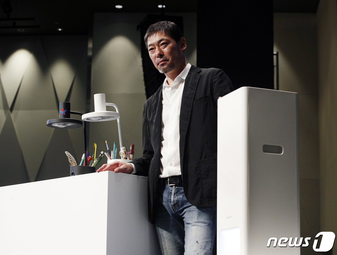 발뮤다 공기청정기 더 퓨어 공개 - 뉴스1