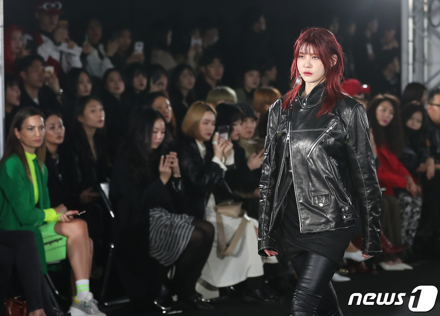 바로크 패션쇼 - 뉴스1