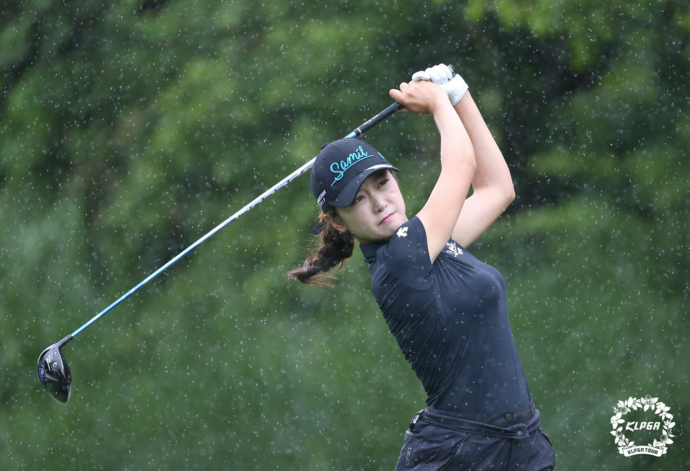 티샷 치는 안소현 - 뉴스1