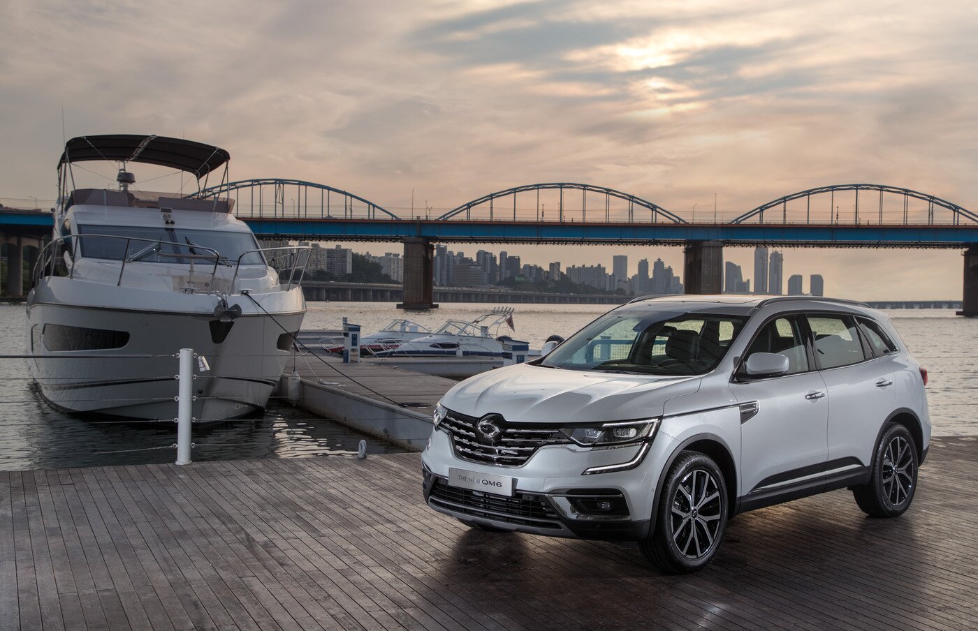 르노삼성, 4월도 SM6·QM6 최대 180만원↓ '봄맞이 프로모션' 연장 - 뉴스1