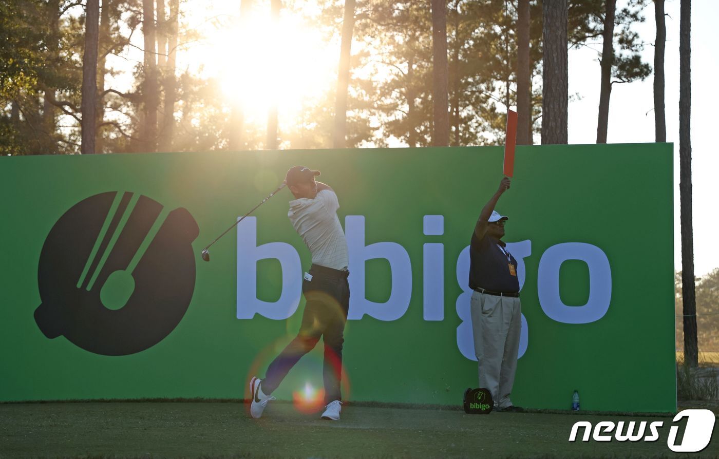 '역전 우승 도전' 이경훈, CJ컵 3R 공동 2위 도약…매킬로이에 한 타 차 - 뉴스1