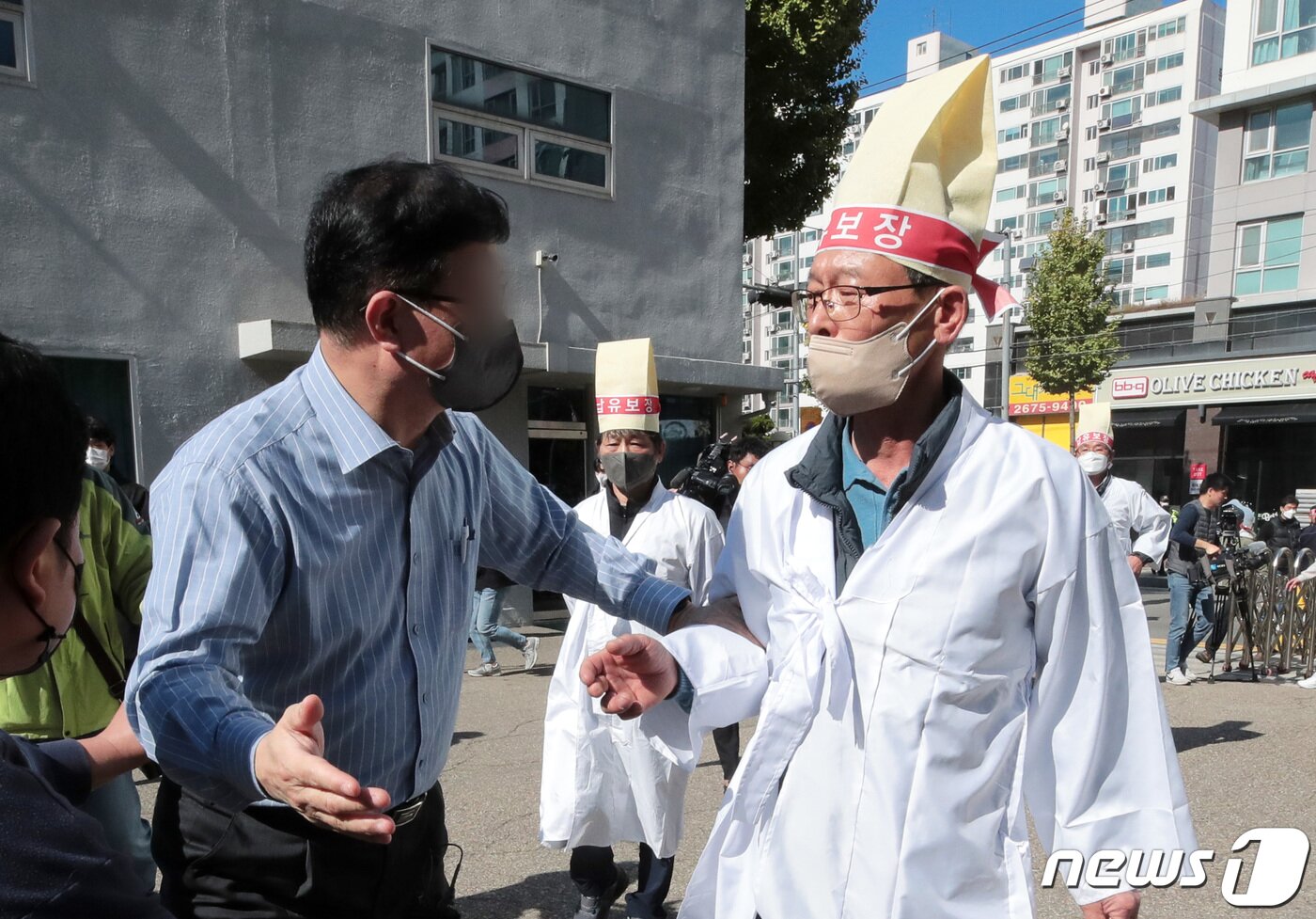 [뉴스1 PICK]'사업종료 통보' 푸르밀을 향한 낙농가의 분노 - 뉴스1