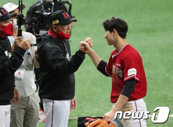 [KS4] 확 바뀐 키움 vs 변화 없는 SSG, 4차전 선발 라인업 공개(종합)