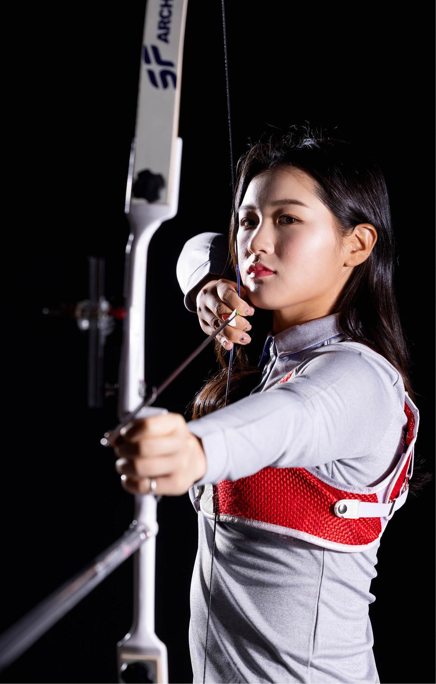 [뉴스1 PICK]여자 골프 스타들의 화려한 변신…KLPGA 홍보모델 화보 공개 - 뉴스1