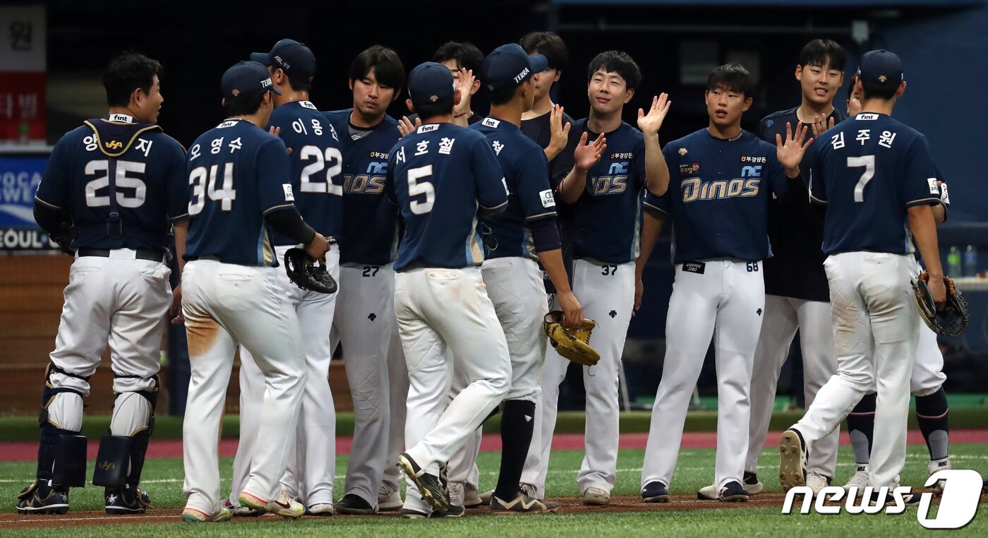 한숨 돌린 SSG, 안심은 이르다…KIA-NC, 5위 놓고 '빅뱅' [프로야구 인사이트] - 뉴스1