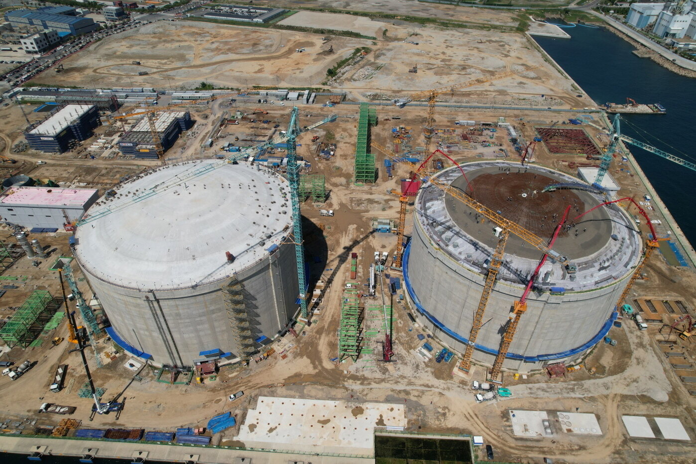 [르포] 장충체육관만한 SK가스 LNG탱크…'수소경제 마중물' 채운다 - 뉴스1