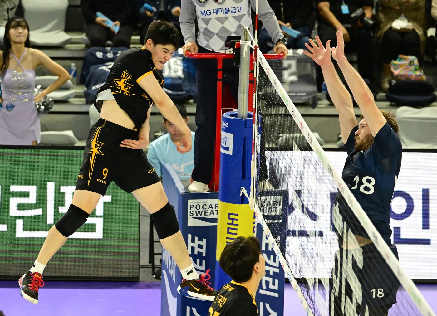 '정한용 29점' 대한항공, KB손해보험과 풀세트 끝에 3-2 승리 - 뉴스1