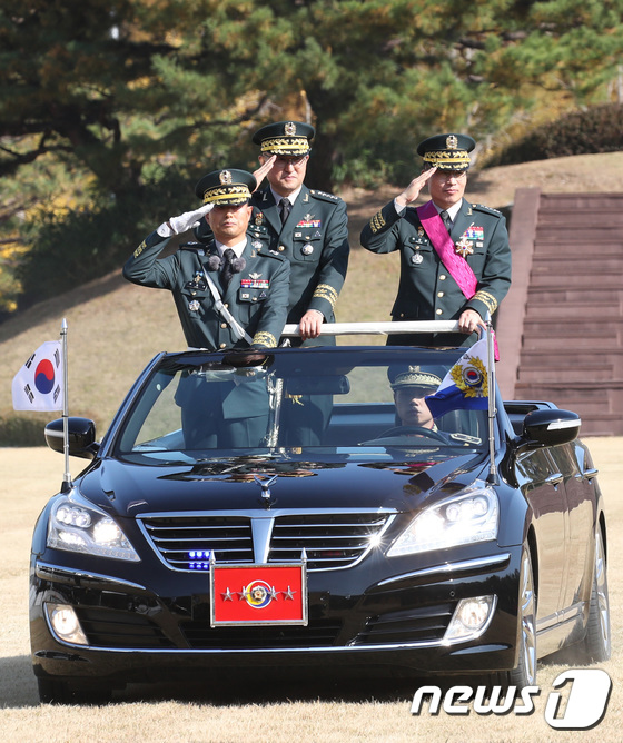 육군참모총장 이·취임 열병식 뉴스1