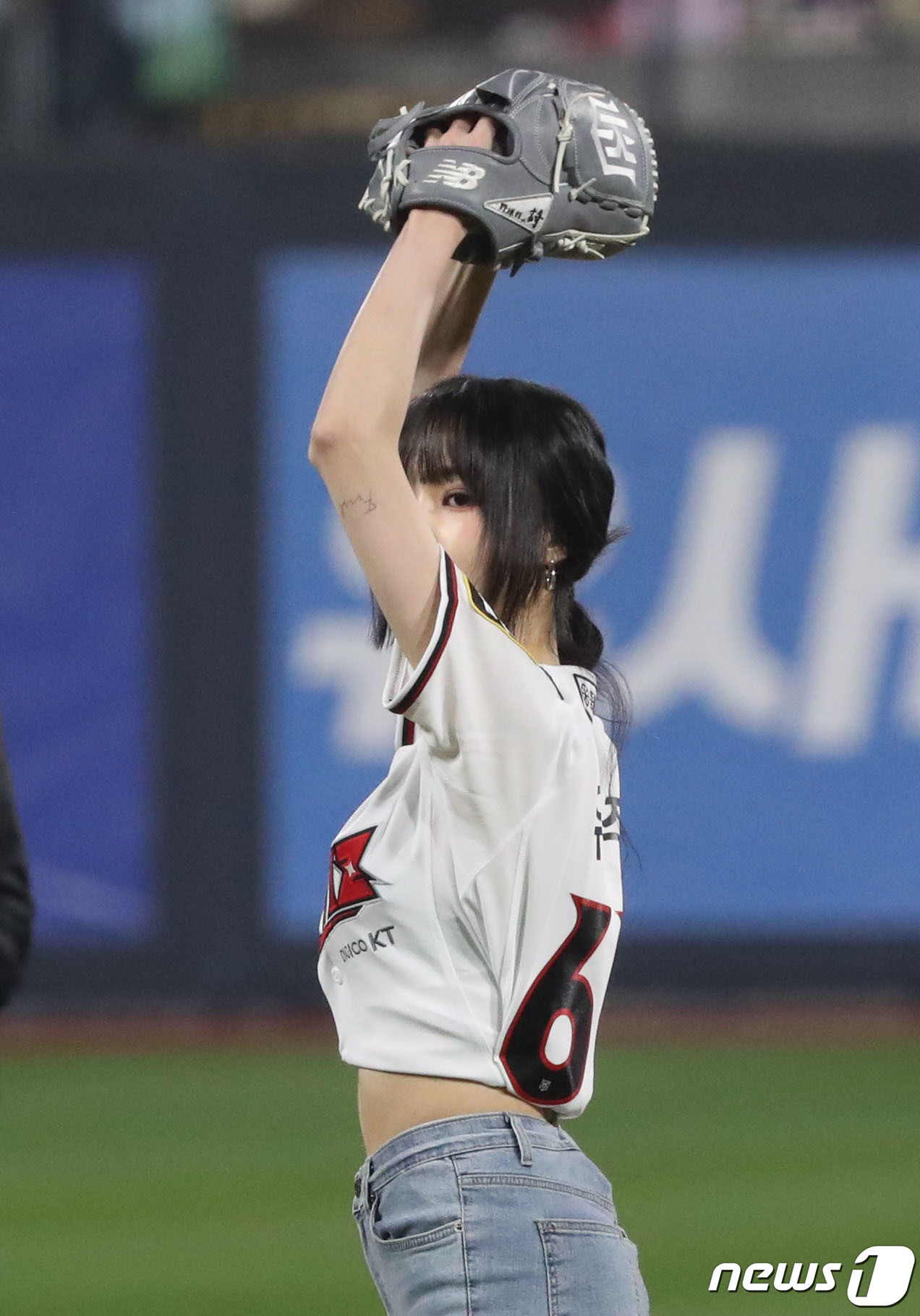 유주 '날카로운 눈빛' - 뉴스1