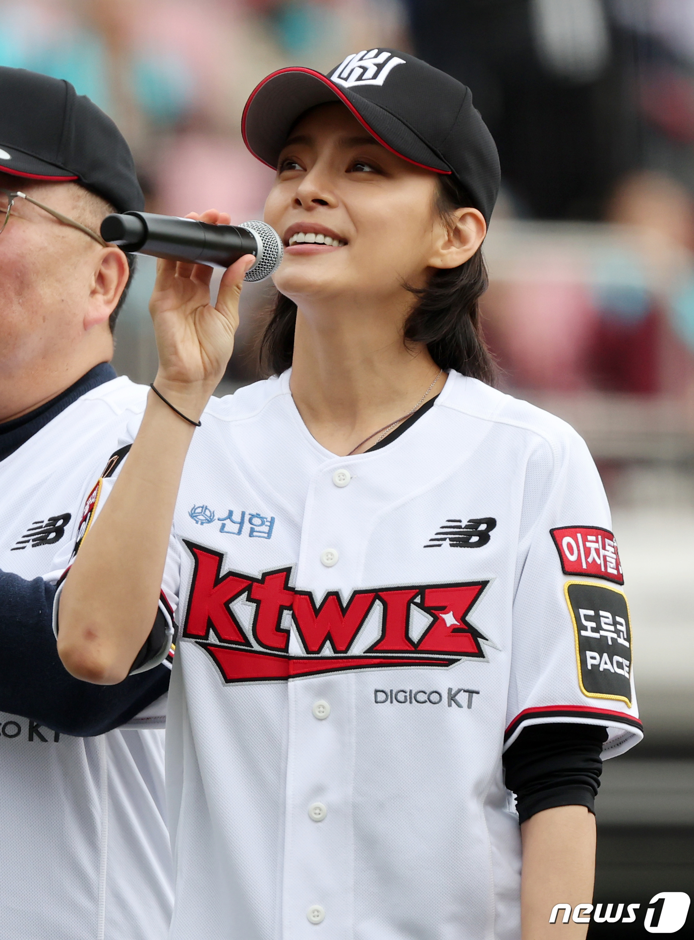 '골때녀' 정혜인, kt의 승리 기원해요 - 뉴스1