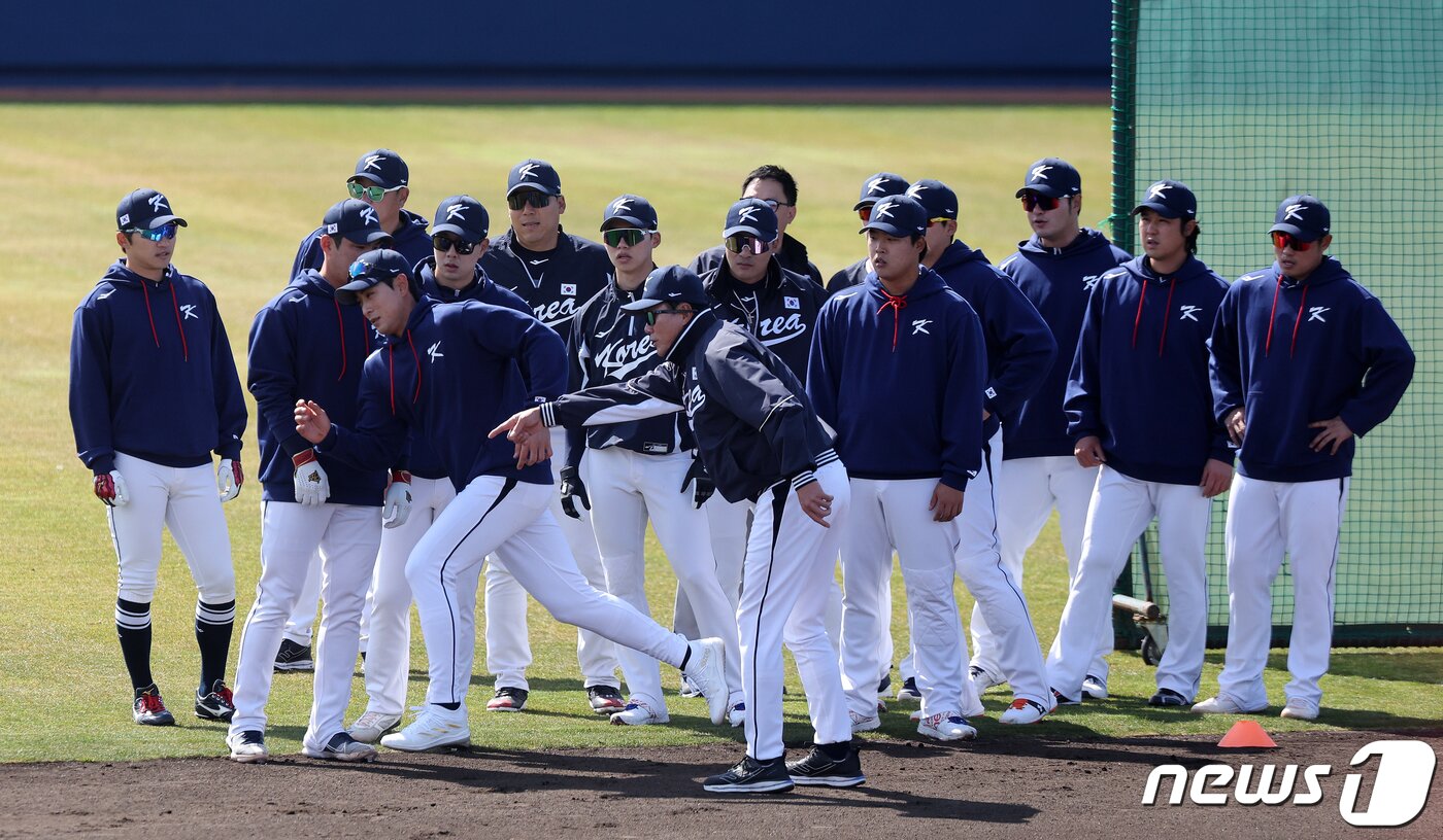 [뉴스1 PICK]결전 앞둔 WBC 대표팀, 오릭스 2군 구장에서 첫 적응 훈련 - 뉴스1