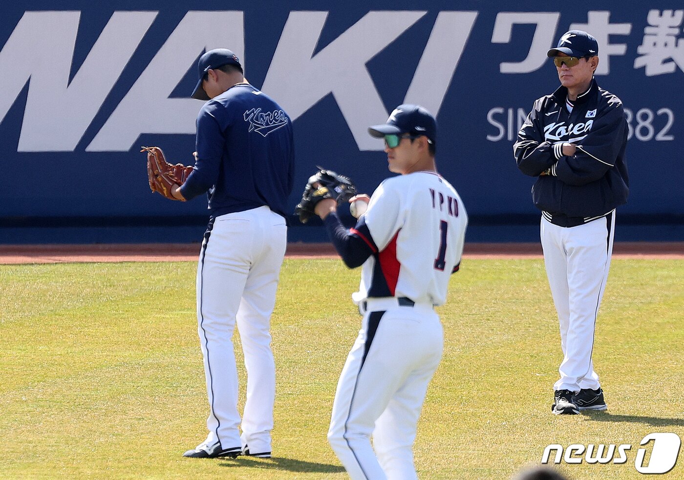 [뉴스1 PICK]결전 앞둔 WBC 대표팀, 오릭스 2군 구장에서 첫 적응 훈련 - 뉴스1