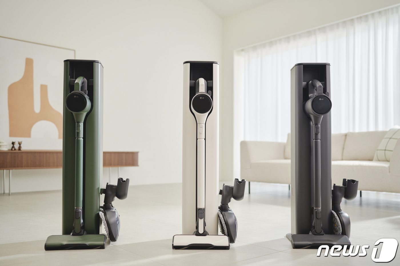 동급 최경량, 강력한 흡입력 겸비 ‘LG 코드제로 오브제컬렉션 A9S’ - 뉴스1