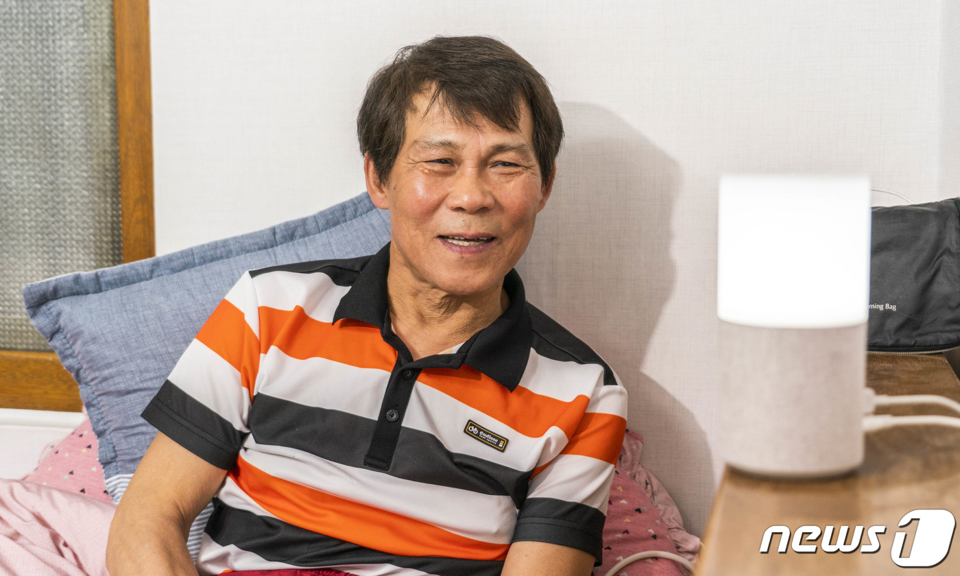 SKT, AI 돌봄 긴급 구조 500건 돌파 - 뉴스1