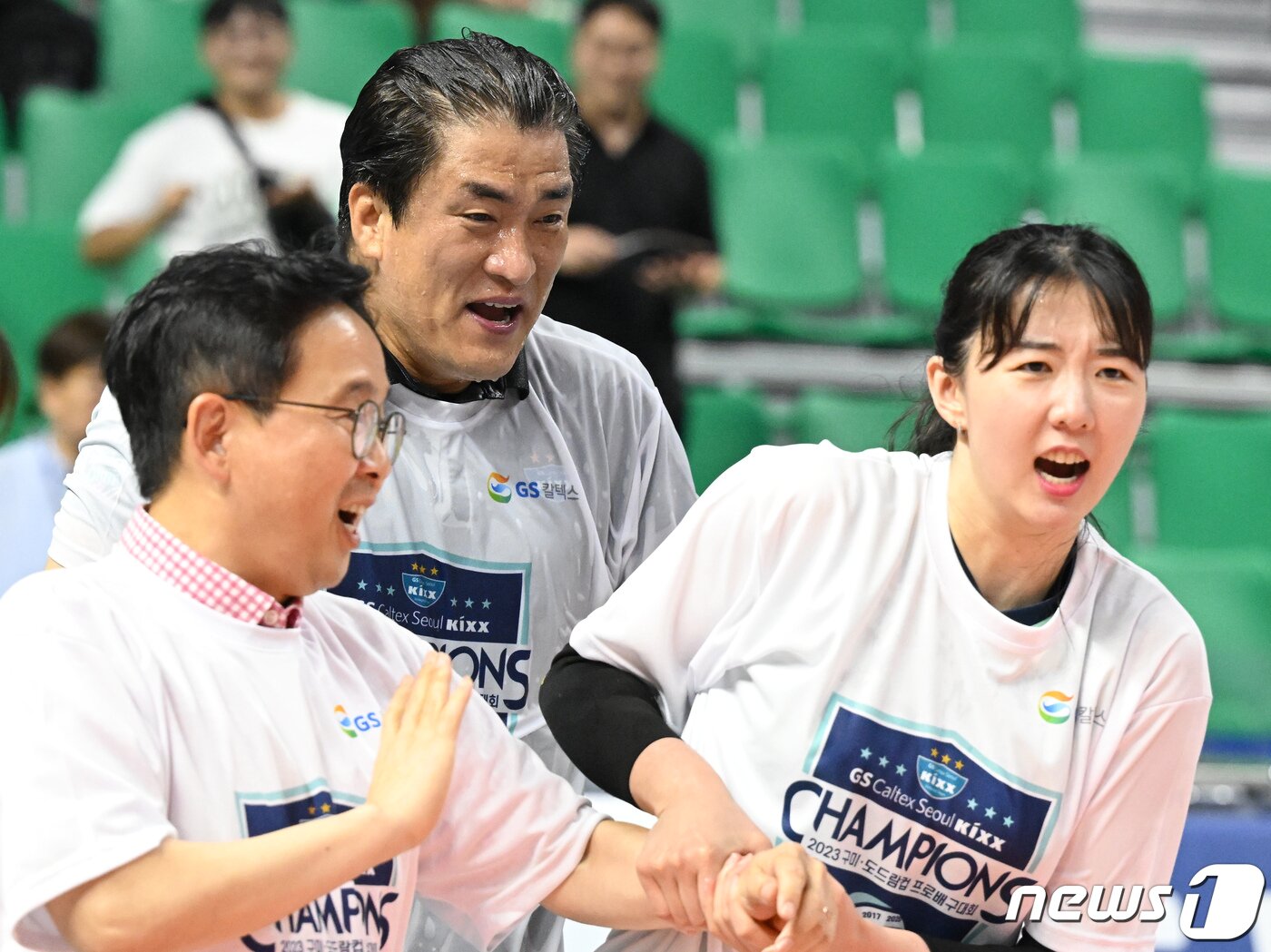 캡틴으로 맞은 첫 대회서 MVP…강소휘 "눈빛만 봐도 통하니까" - 뉴스1