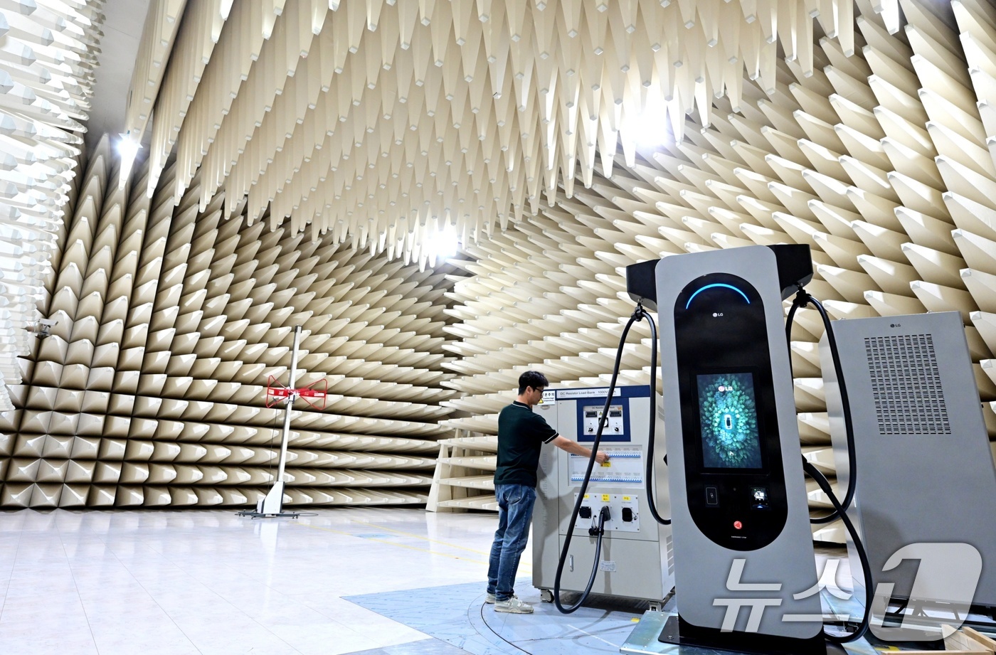 LG전자 BS 사업본부, 2030년 매출 10조원 달성 목표 - 뉴스1