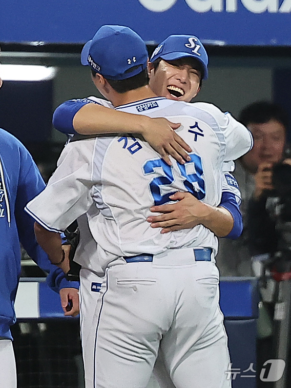 원태인, 김윤수 최고야! - 뉴스1