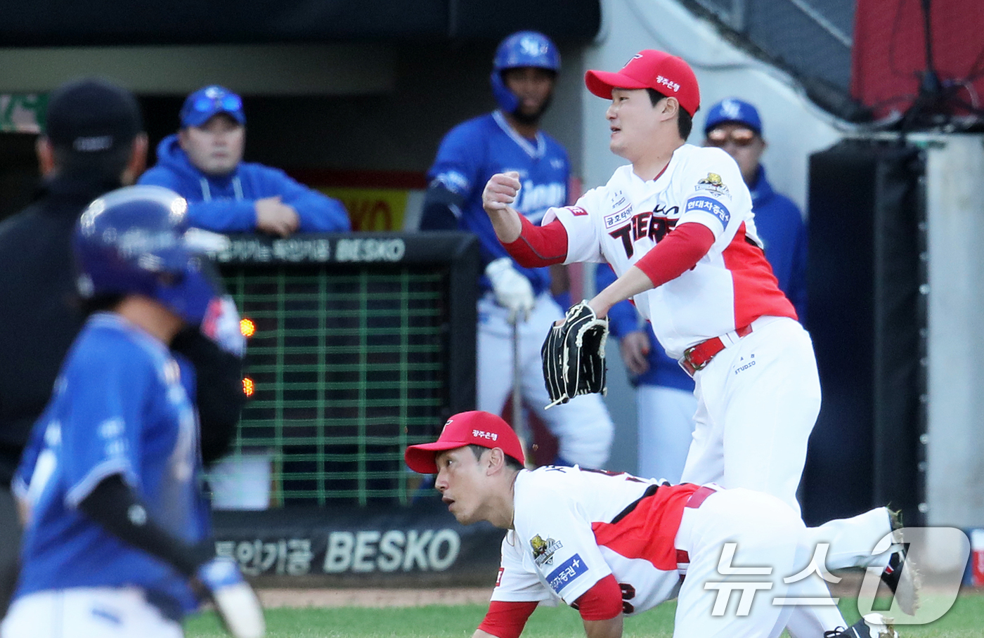 KS 1차전 데일리 MVP 선정된 전상현 - 뉴스1