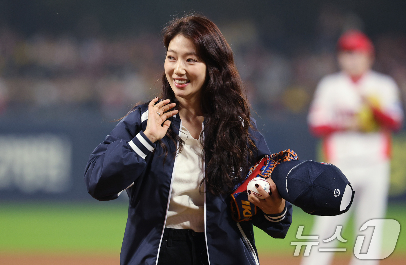 시구 마친 박신혜 - 뉴스1