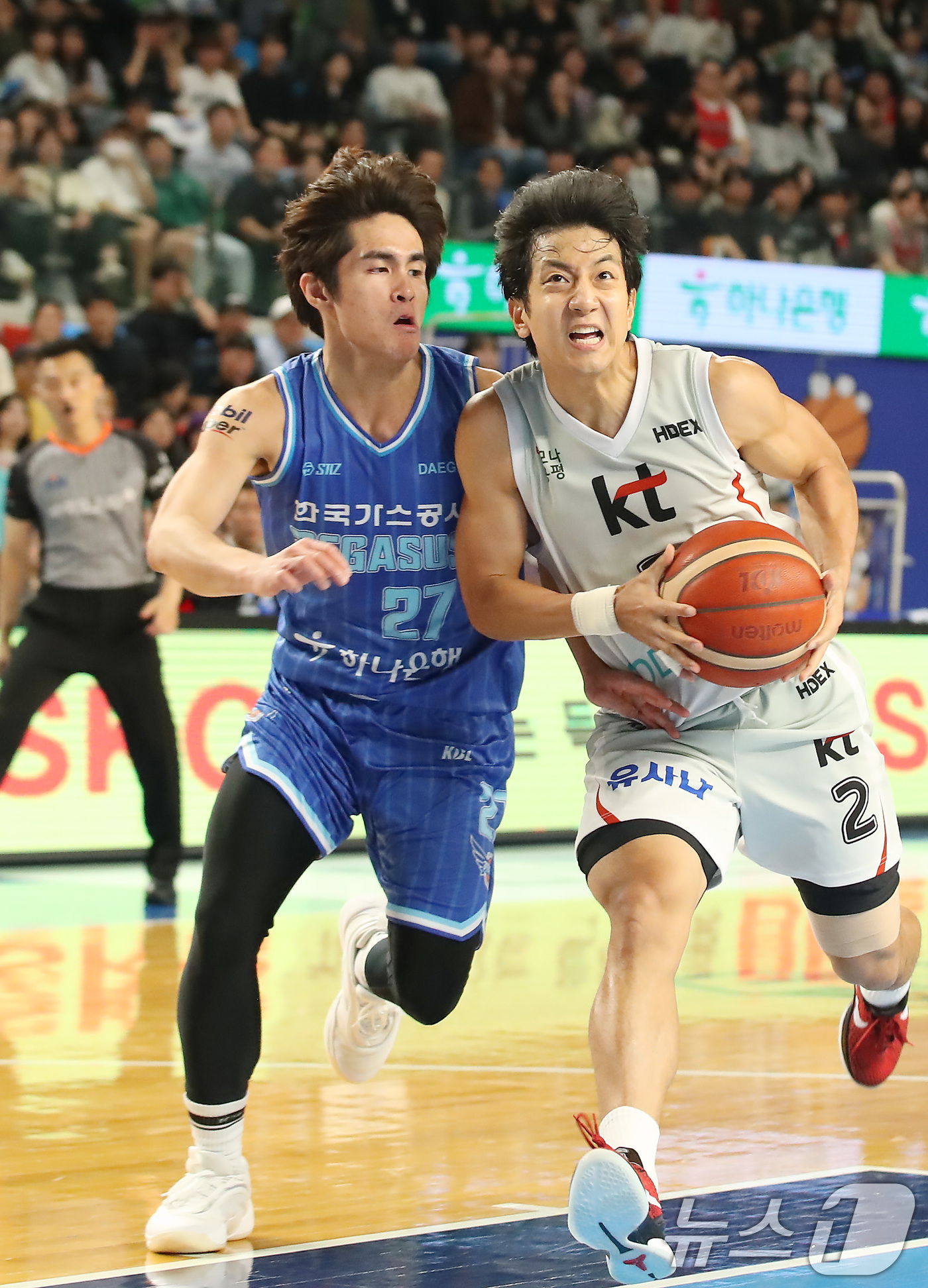 허훈 '비켜' - 뉴스1