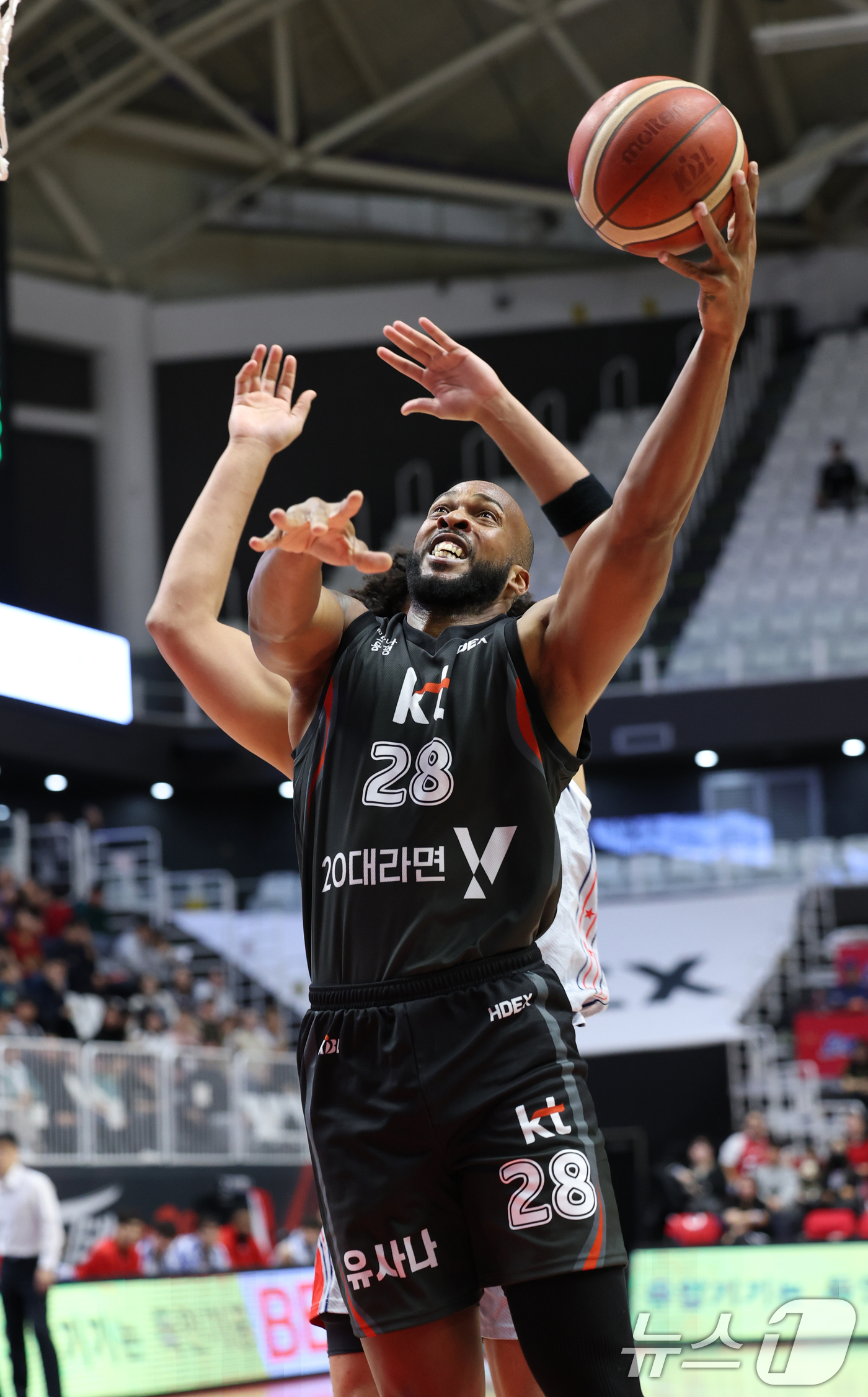 로메로 '슛' - 뉴스1