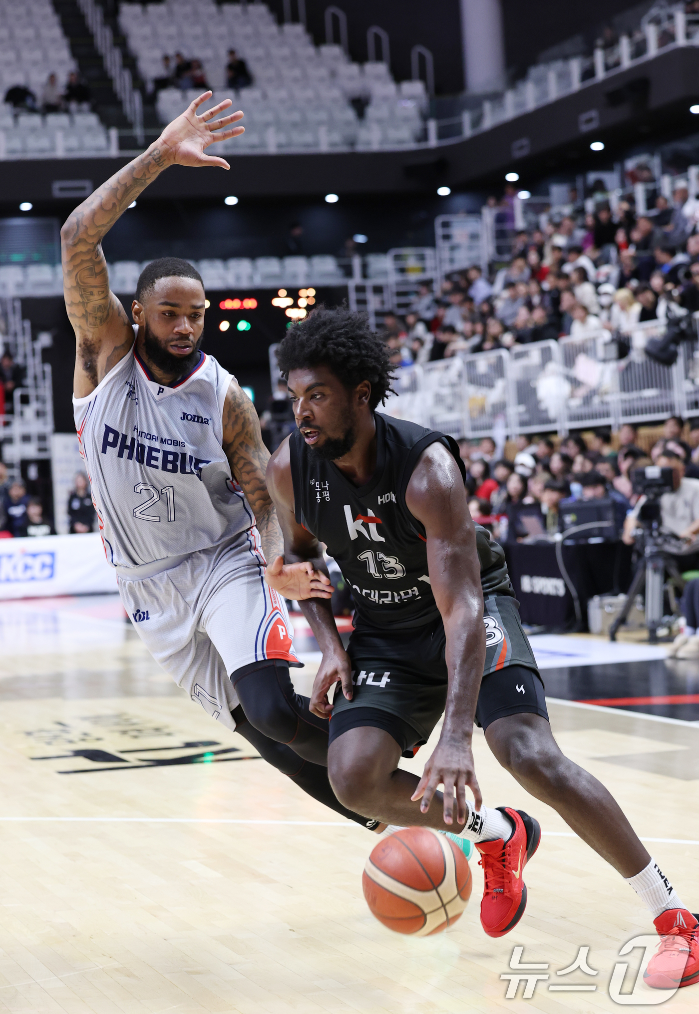 해먼즈 '빠르게 돌파' - 뉴스1