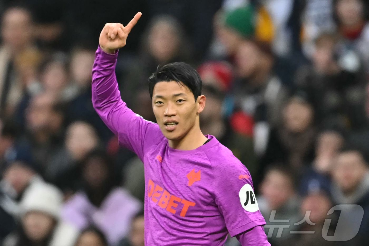 황희찬, 박지성·기성용·이청용·손흥민 이어 EPL 100경기 금자탑 - 뉴스1