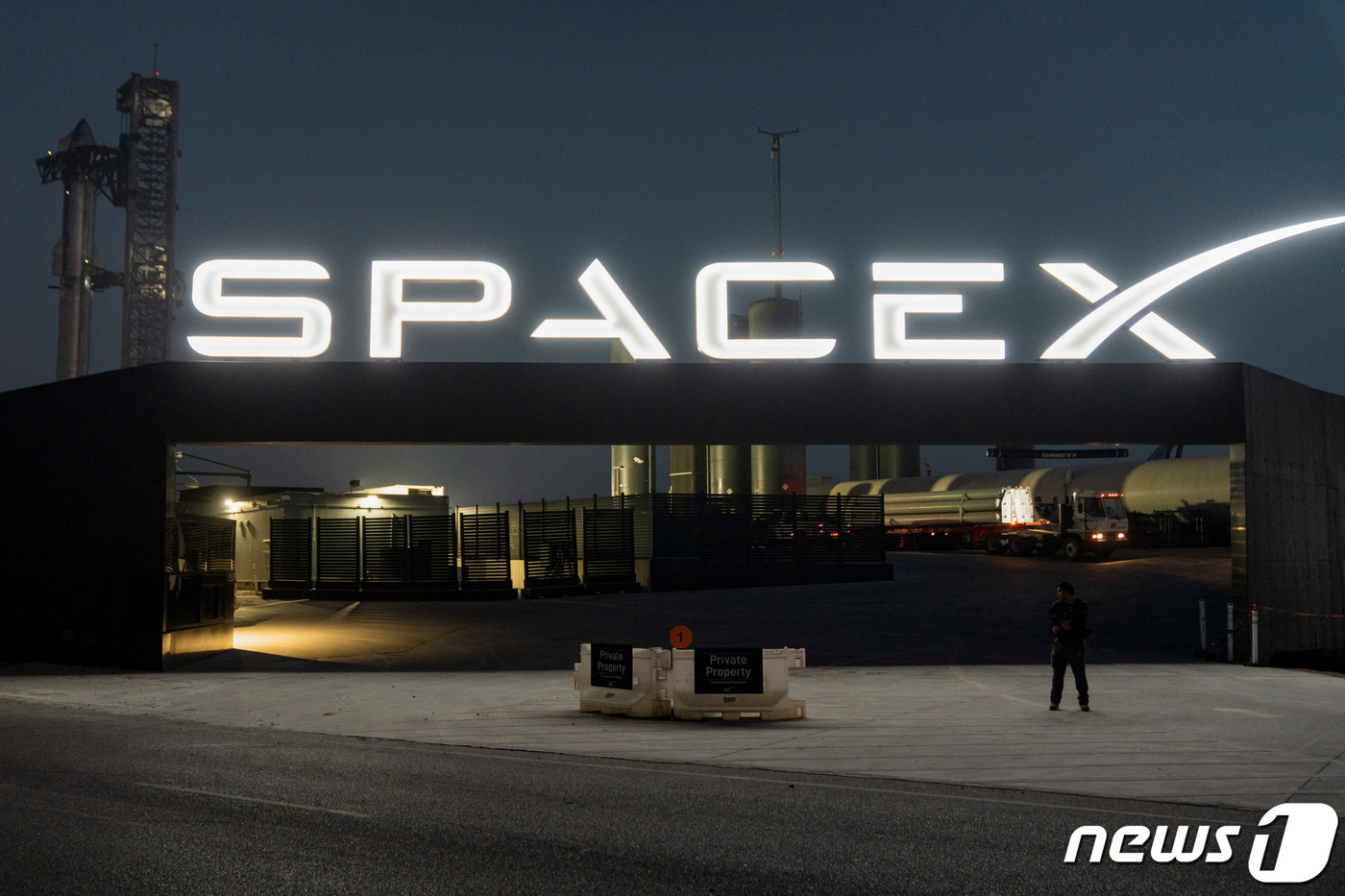 [포토] 무인 우주선 '스타십' 3번째 발사 앞둔 스페이스X - 뉴스1