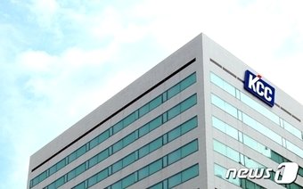 가구·건자재 직원연봉 1위는 LX하우시스…KCC·리바트·퍼시스·한샘 순 - 뉴스1