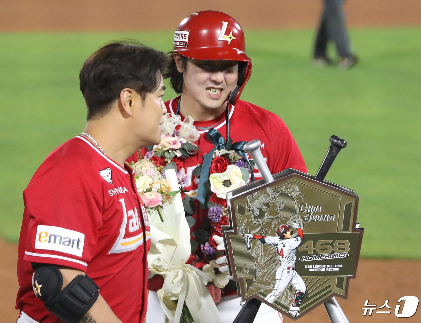 레이예스, KBO 단일 시즌 최다 안타 신기록…김도영은 최연소 30-30 - 뉴스1