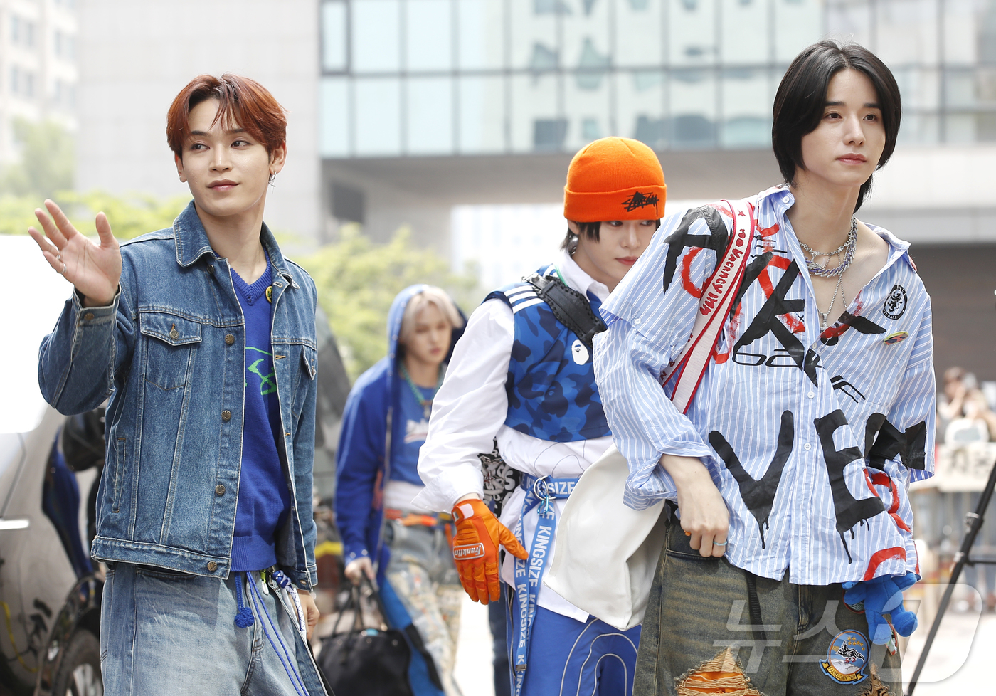 JO1, 뮤직뱅크 첫 출격 - 뉴스1