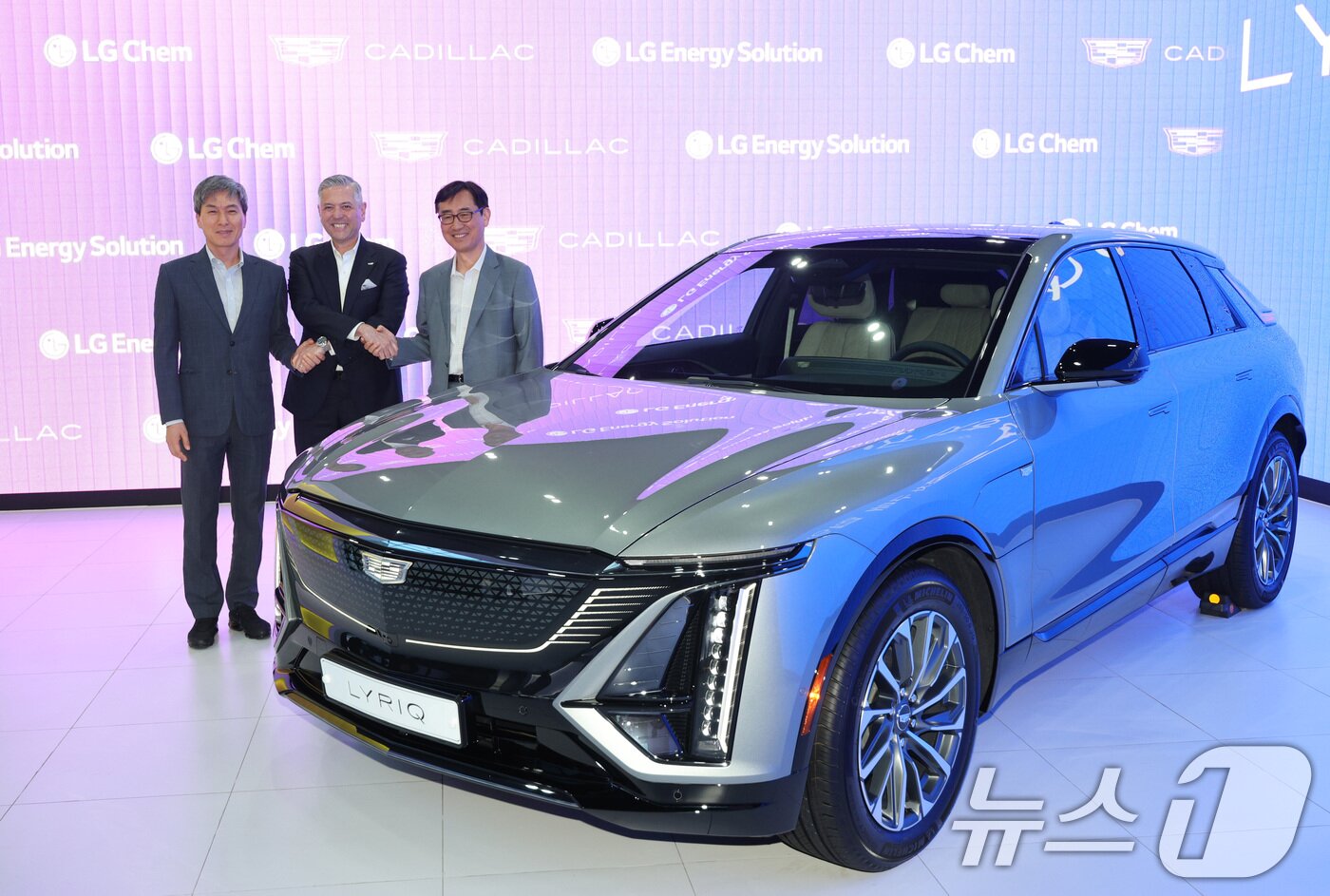 GM "LMR 배터리 전기차로 고객 수요 충족…2028년 상용화 확신" - 뉴스1