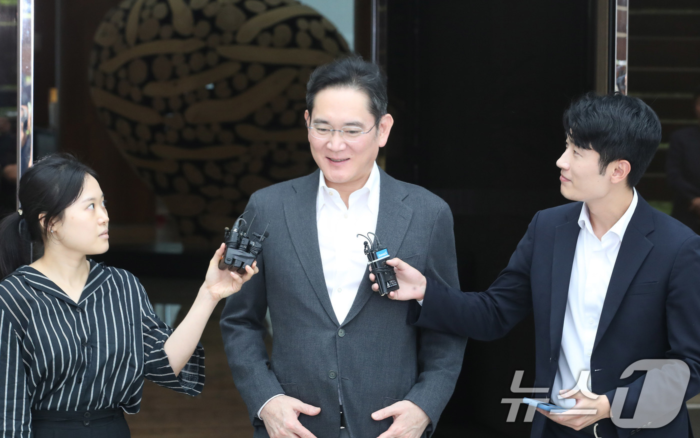 귀국하는 이재용 회장 - 뉴스1