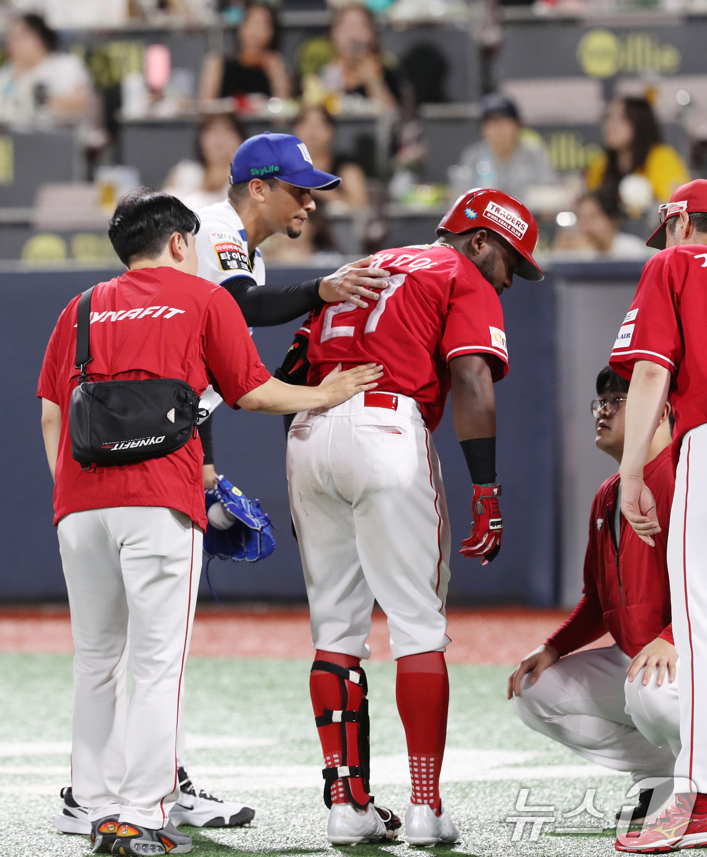 사과하는 쿠에바스 - 뉴스1