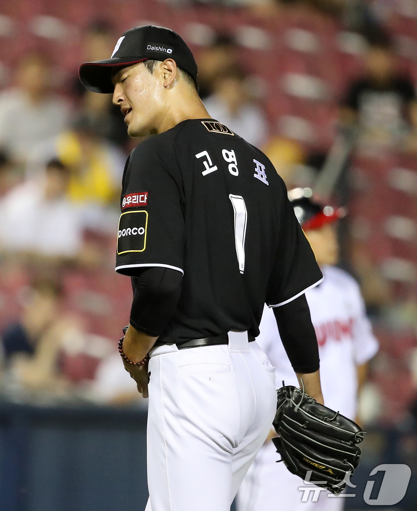 5회 마운드 내려가는 kt 고영표 - 뉴스1
