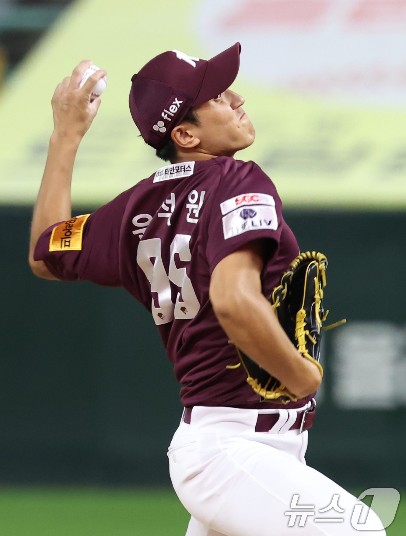 역투하는 키움 윤석원 - 뉴스1