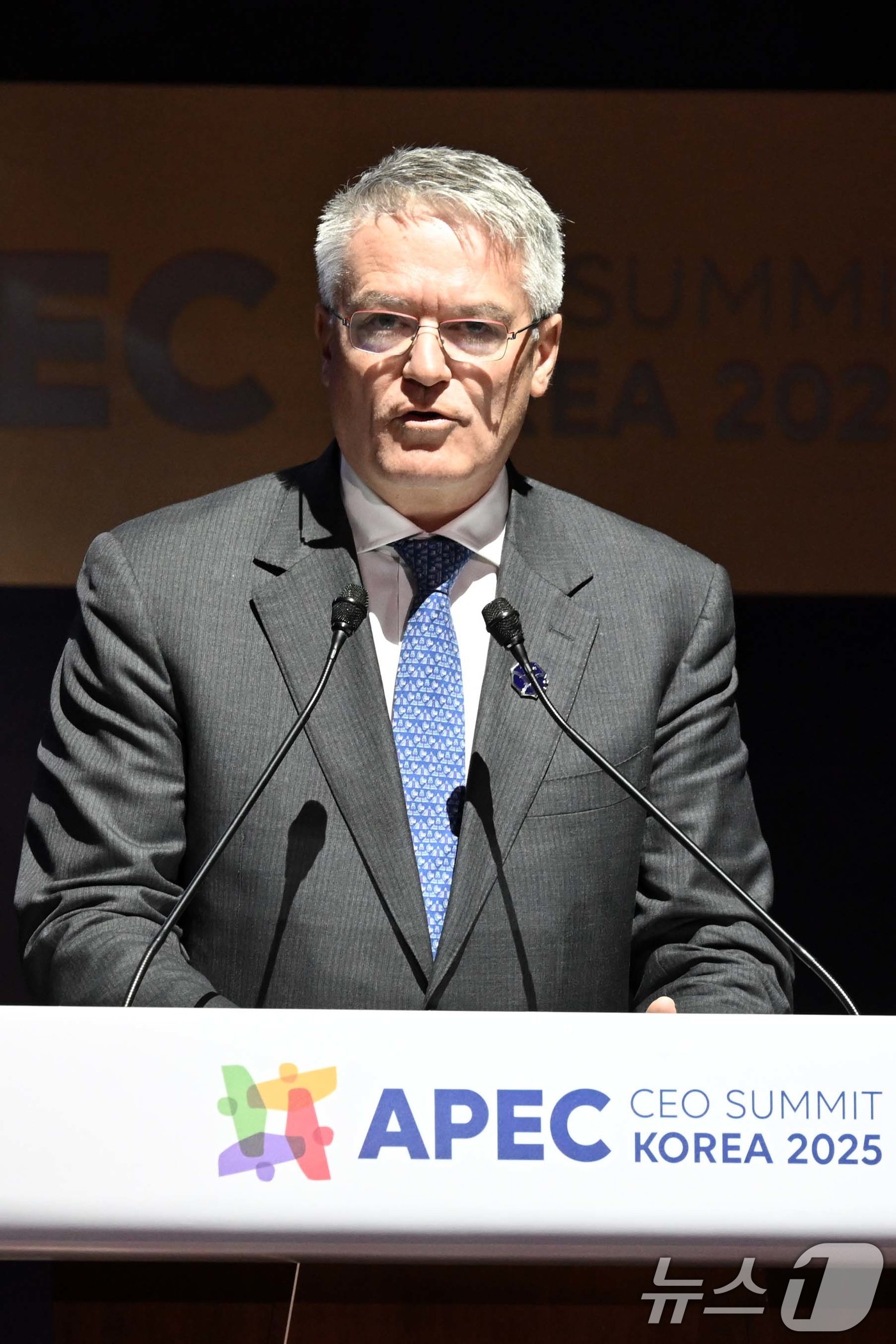 세션 참여한 마티아스 코만 OECD 사무국장 - 뉴스1