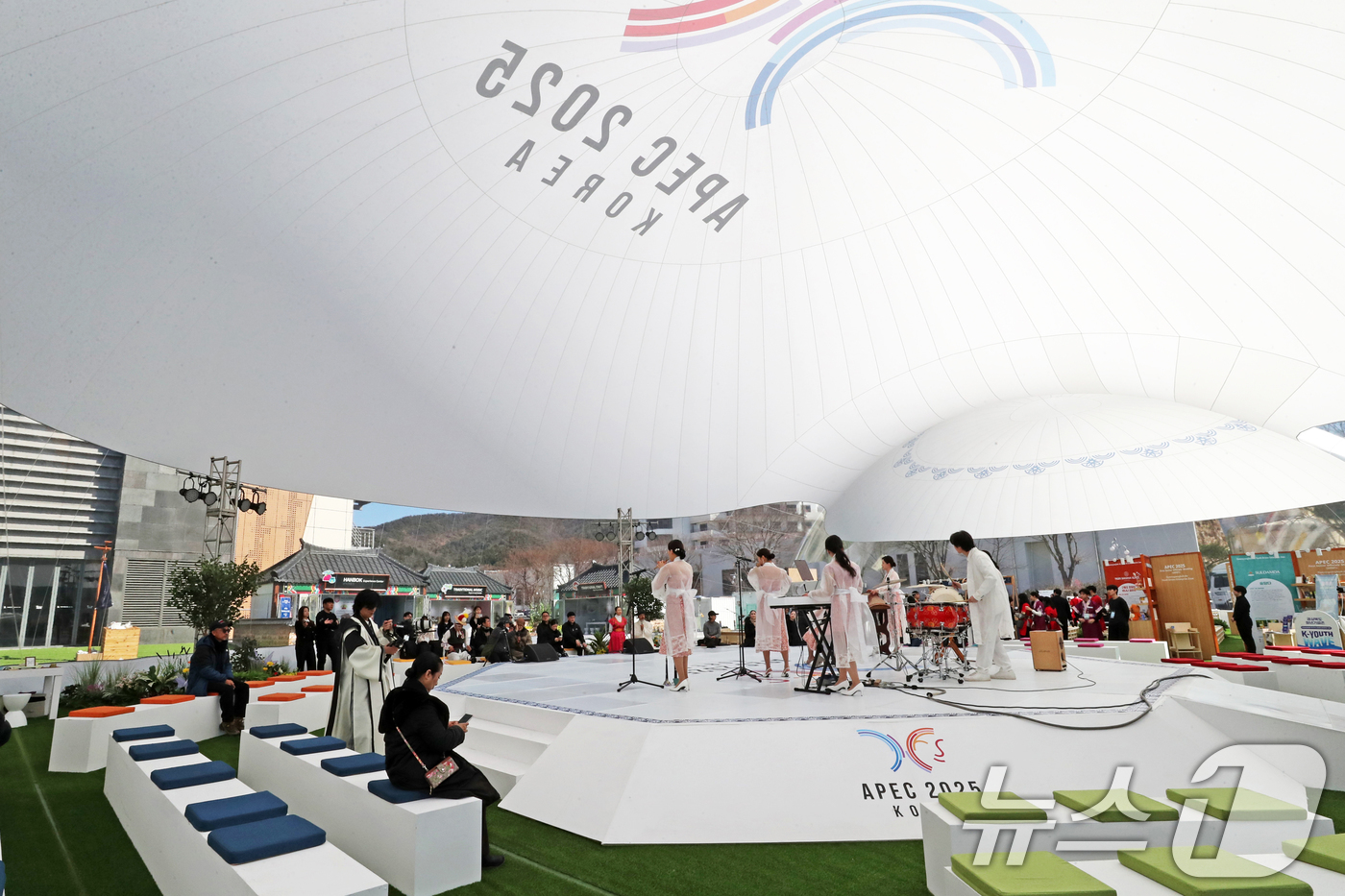 APEC 2025 KOREA (SOM1) 환영 공연 - 뉴스1