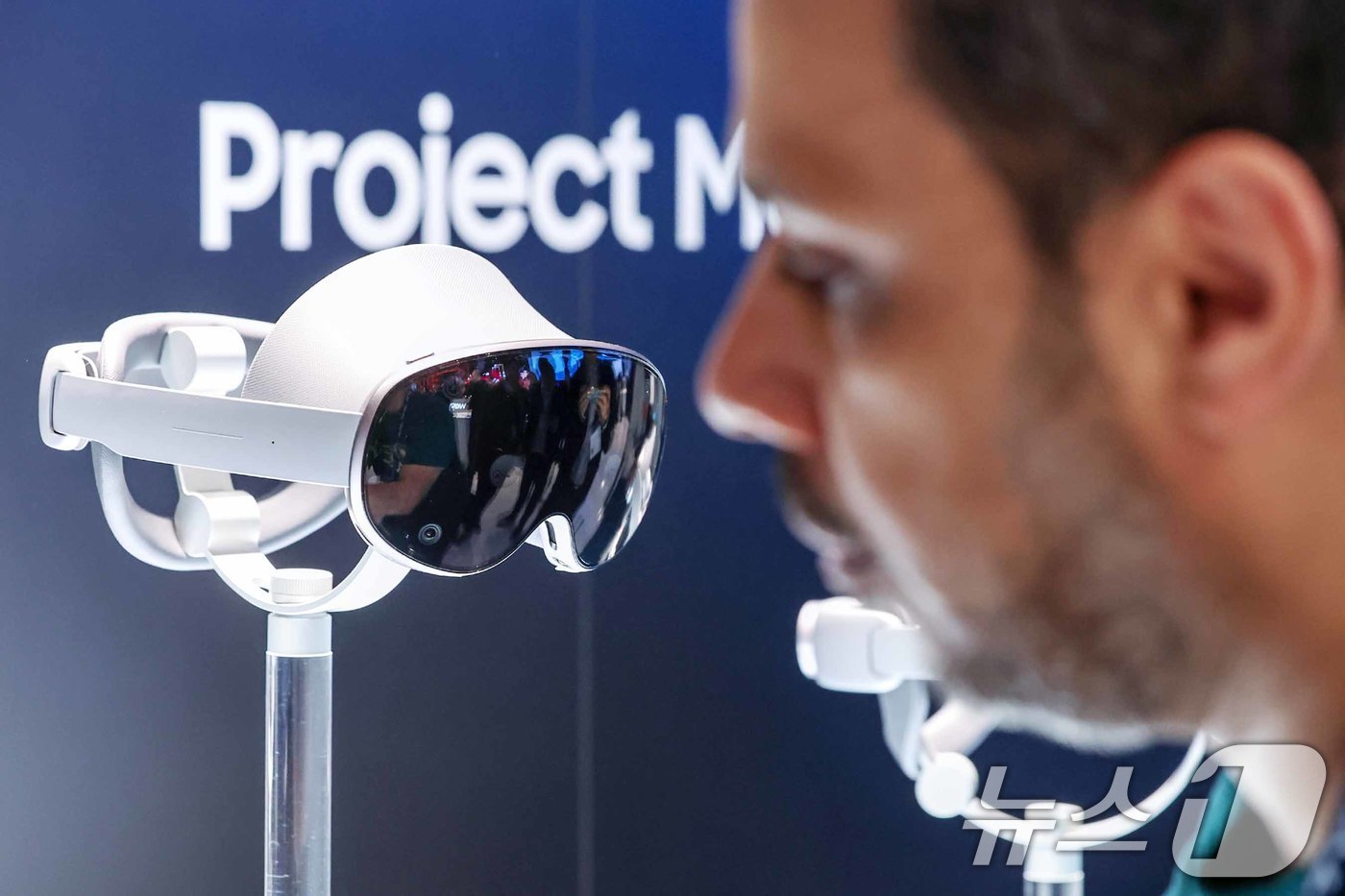 [MWC2025] '삼성이 내놓은 새로운 XR' - 뉴스1