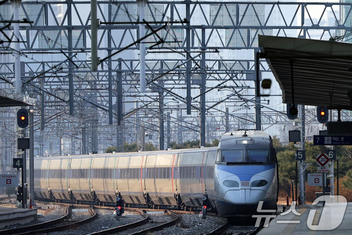 코레일, KTX 요금 인상 추진 - 뉴스1